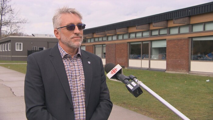 Deux bris d’aqueduc en une journée sur la rue Laurier de Gatineau ...