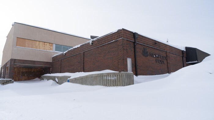 Après 5 ans sans piscine, Thompson aura un centre aquatique | Radio-Canada