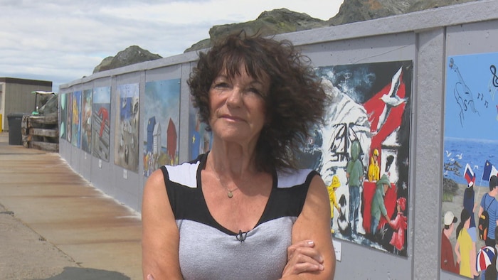 Une exposition à ciel ouvert sur le quai de Petit-Rocher | Radio-Canada