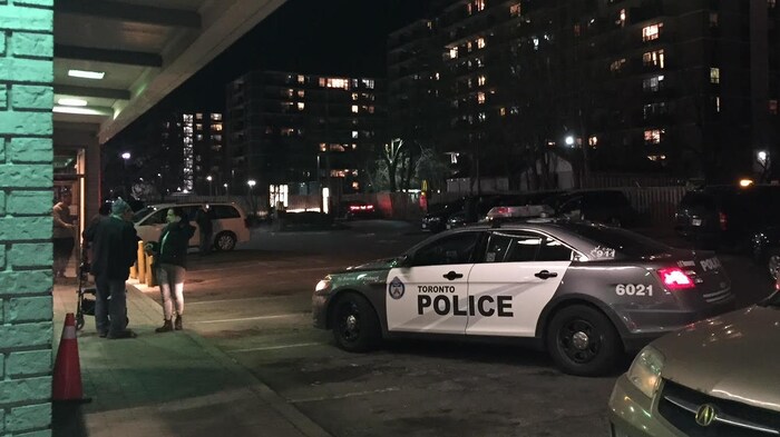 La police de Toronto réclame le renvoi d’une agente pour sa « vendetta ...