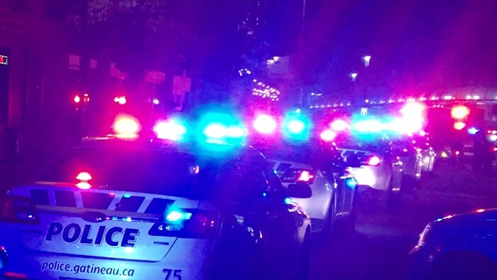 Intervention massive des policiers sur la promenade du Portage | Radio ...