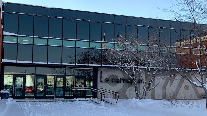 Jean-Pierre Colas aurait fait une victime à la polyvalente Le Carrefour ...