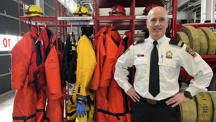 Des conducteurs de VTT échappent à la noyade au lac Magog | Radio-Canada