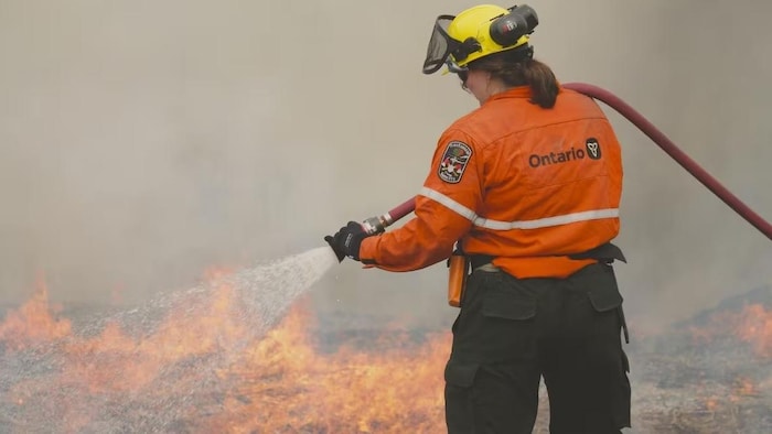 Un programme à venir sur les inquiétudes des pompiers forestiers au ...