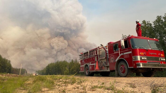 L’armée déployée pour appuyer la lutte contre les feux en Saskatchewan ...