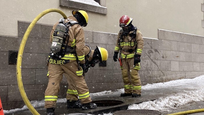 Incendie dans le Vieux-Québec : fumée noire et bâtiments évacués ...