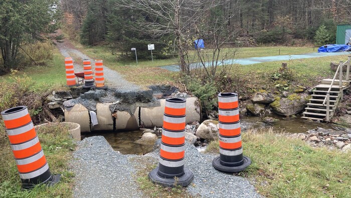 Situé en plein cœur d’un habitat de poissons, un ponceau ne peut être ...