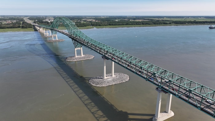 Retour à la normale sur le pont Laviolette | Radio-Canada