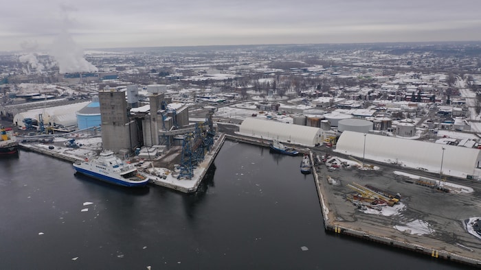 Ottawa investit près de 90 M$ au port de Trois-Rivières | Radio-Canada