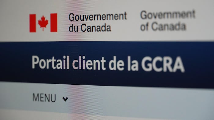 La VG enquêtera sur une interface numérique à plus de 625 M$ des services frontaliers | Radio-Canada