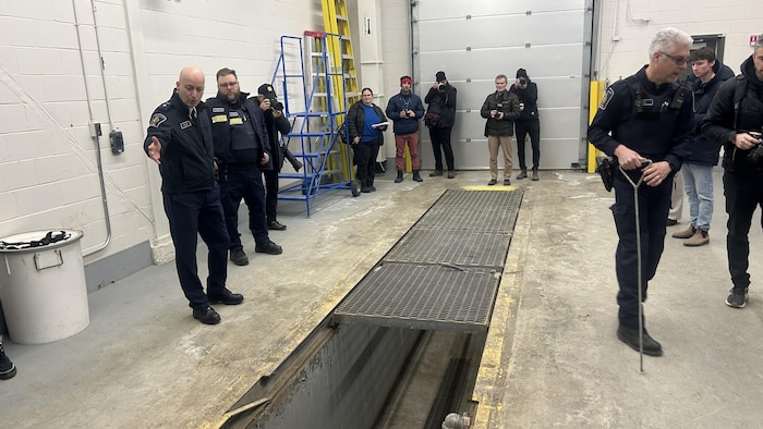 [PHOTOS] Voyage au cœur du poste frontalier de Stanstead | Radio-Canada