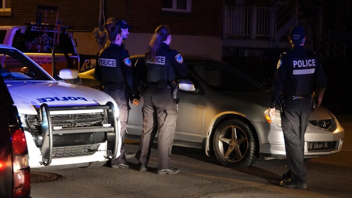 La police de Repentigny à la recherche d'un fuyard | Radio-Canada