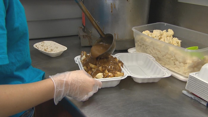 10 000 $ ou de la poutine à vie? | Radio-Canada