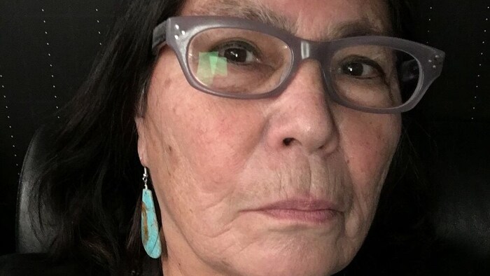 Une entreprise réginoise s'engage dans la Journée des robes rouges ...