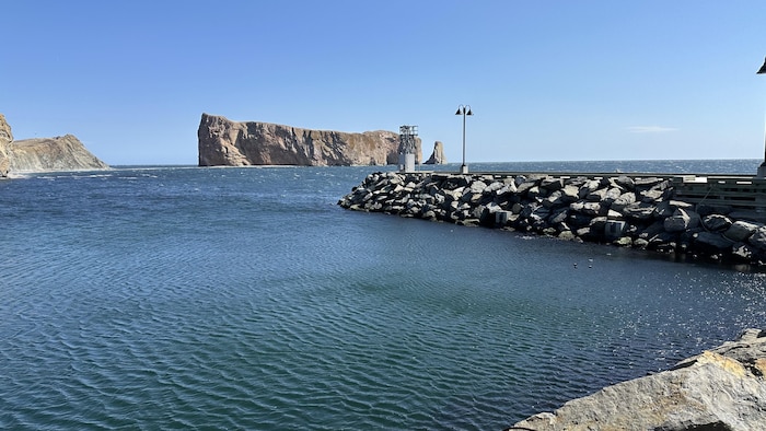 Percé touchée de plein fouet par l’érosion des berges | Radio-Canada