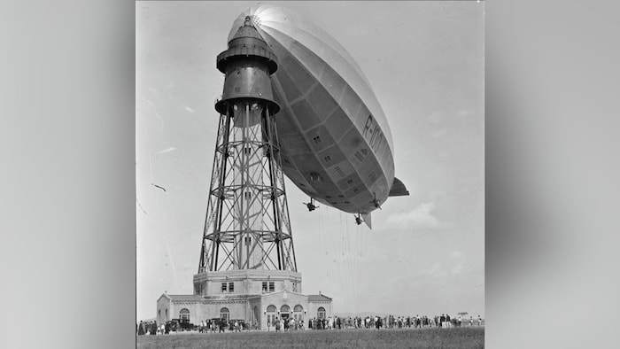 Il y a 90 ans, le R-100 captivait le Québec | Radio-Canada