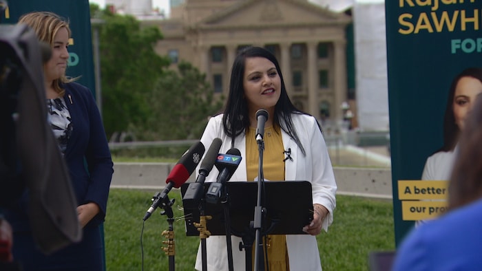 Rajan Sawhney se lance dans la course à la succession de Jason Kenney ...