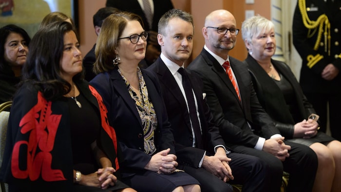 Les appuis se multiplient en faveur de l'ex-ministre Jody Wilson ...