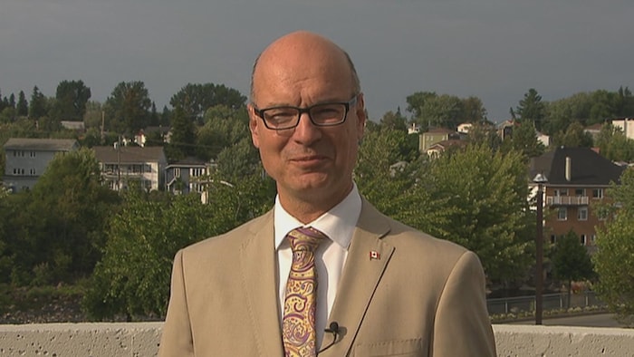 Les députés québécois du Parti libéral du Canada en caucus à Alma ...