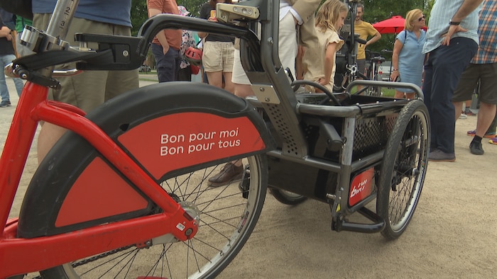 BIXI offre maintenant la location de remorques à Montréal | Radio-Canada