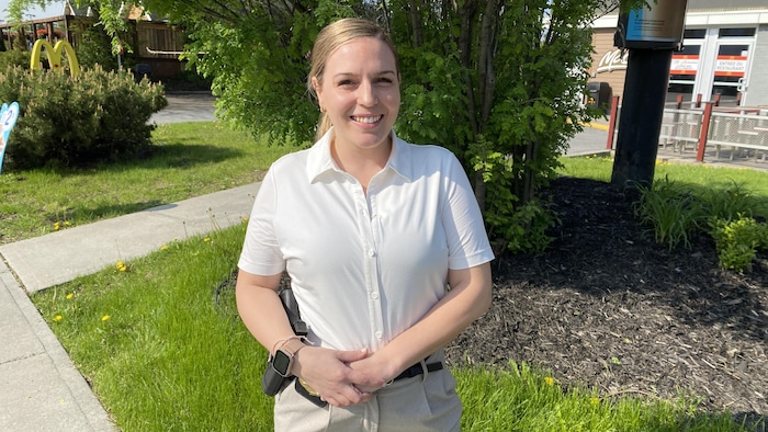 Un café avec la sergente-détective qui veut « briser la barrière de l ...