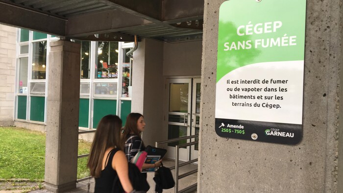Rentrée hâtive et sans fumée au Cégep Garneau | Radio-Canada