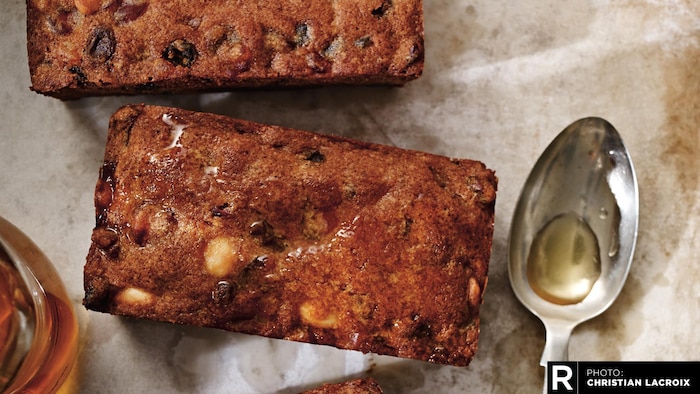 Recette de Ricardo : gâteaux aux fruits traditionnels | Radio-Canada