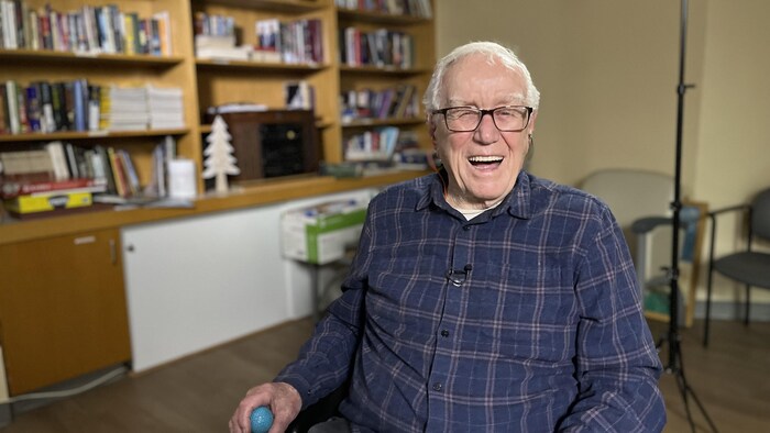 À 98 ans, le vétéran Robert Chartré partage ses souvenirs militaires ...