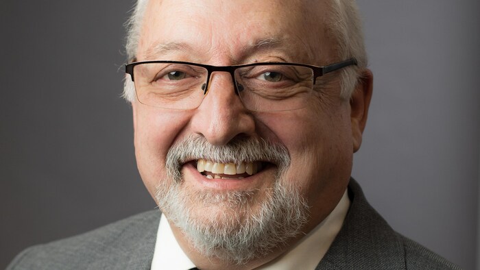 Une dernière messe en français et des paroissiens inquiets | Radio-Canada