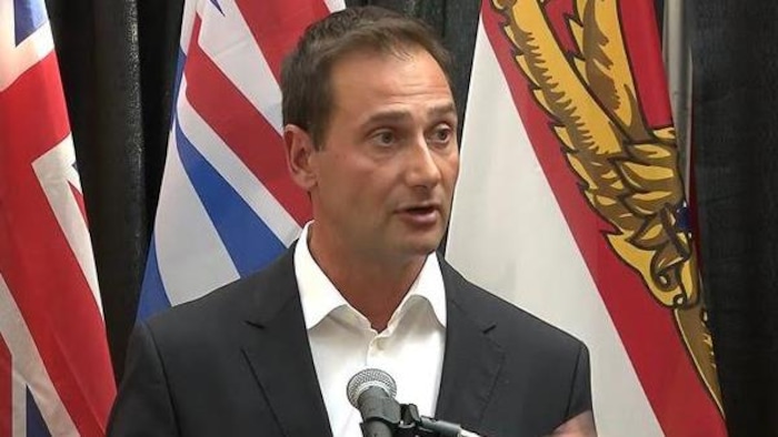 Robert Ghiz prend la barre de l'association des télécommunications sans ...