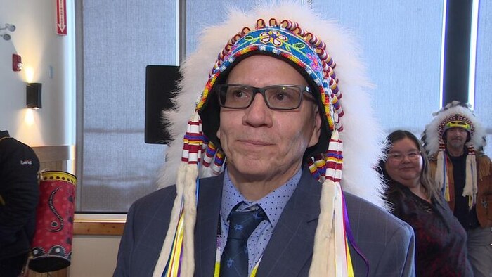 Règlement de près de 2 milliards de dollars entre Ottawa et 14 ...