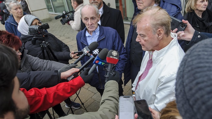 Les avocats des deux hommes innocentés après 40 ans dénoncent les ratés ...