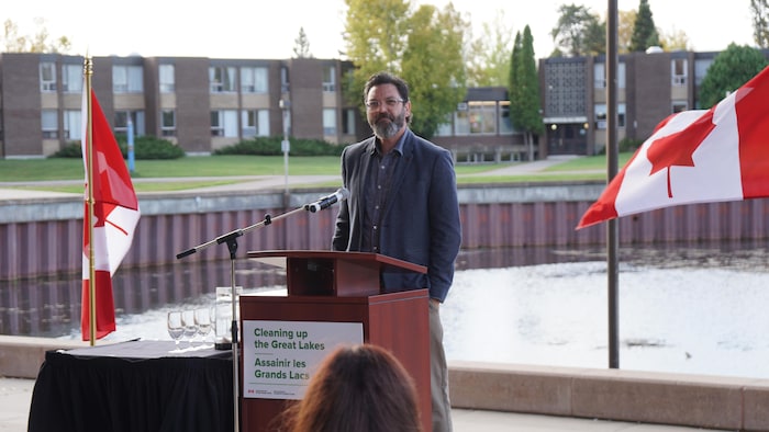 Des fonds pour assainir le lac Supérieur près de Thunder Bay | Radio-Canada
