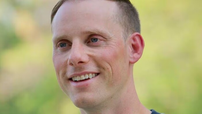 Un gazouillis de Higgs influencé par son nouveau conseiller venu de l’Ouest | Radio-Canada