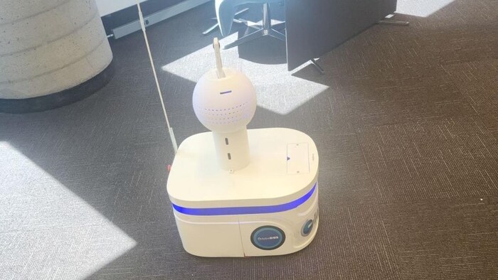 Un robot « espion » pour surveiller les fonctionnaires fédéraux au ...