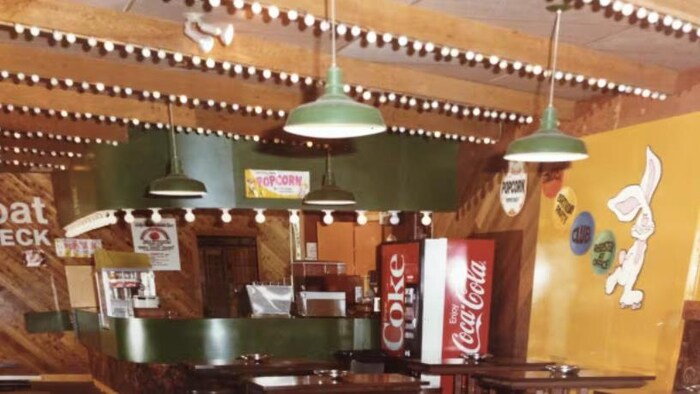 Danser sur patins à roulettes grâce au retour de la Stardust Roller ...