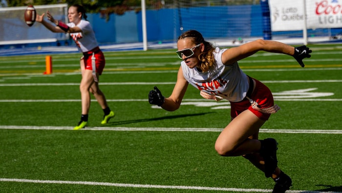 Trente ans après le football, le flag football arrive chez le Rouge et ...