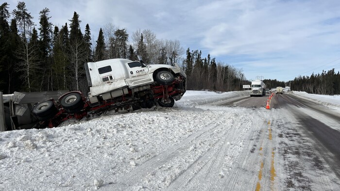 La circulation rétablie sur la route 167 | Radio-Canada