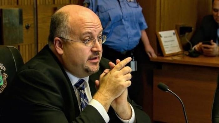 Russ Wyatt se rajoute à la liste de politiciens municipaux accusés de ...