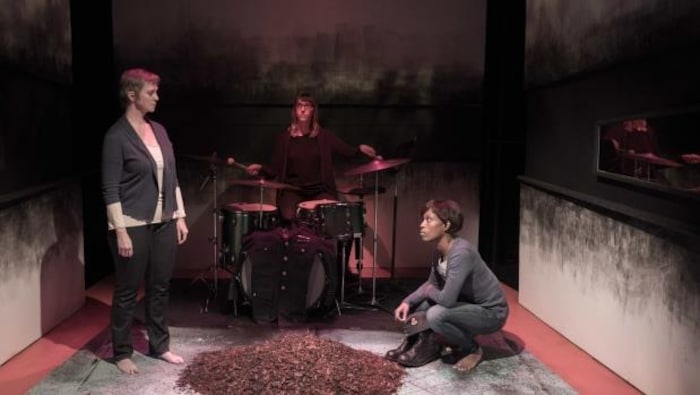 Les proches des victimes de Russell Williams choqués par une pièce de ...