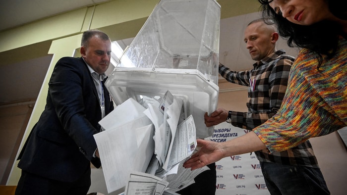 Élections en Russie : Vladimir Poutine largement réélu président ...