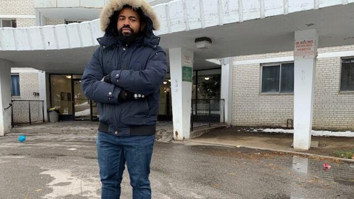 Rats, coquerelles, trous : 84 infractions pour un immeuble de Toronto ...