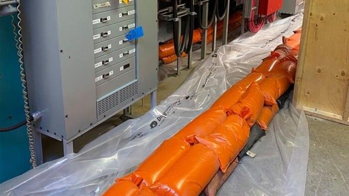 De fortes pluies forcent l'état d'urgence dans une station ...