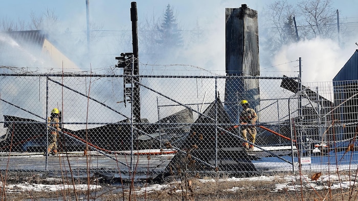 Incendie « d’origine suspecte » dans une bâtisse inoccupée à Saint ...