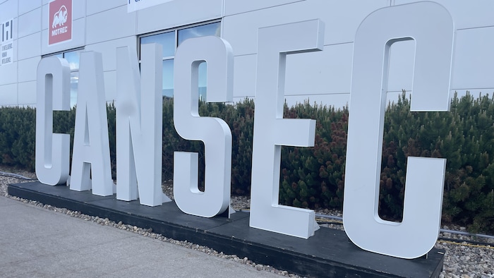 Une affluence record attendue au salon de la défense à Ottawa | Radio ...