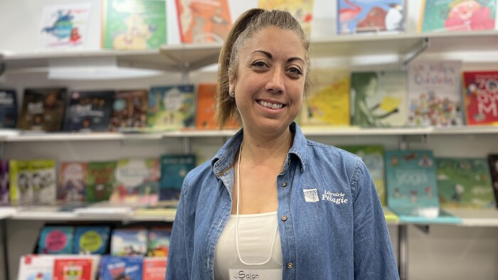 Éveiller la passion pour le papier à l’ère des écrans au Salon du livre de l’Î.-P.-É. | Radio-Canada