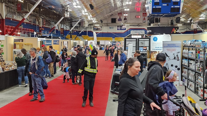 Des milliers de personnes visitent le Salon de l’habitation à Rouyn-Noranda | Radio-Canada