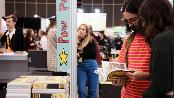 Près de 92 000 personnes ont visité le Salon du livre de Montréal ...