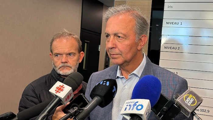 Hamad somme Respect citoyens de diffuser l’enregistrement | Radio-Canada