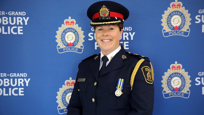 Une première femme à la tête de la police du Grand Sudbury | Radio-Canada